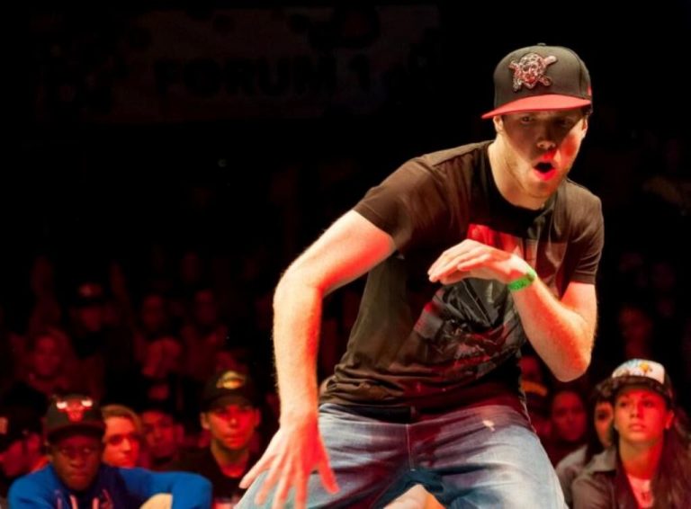 10 Easy Hip Hop Dance Moves To Learn As A Beginner